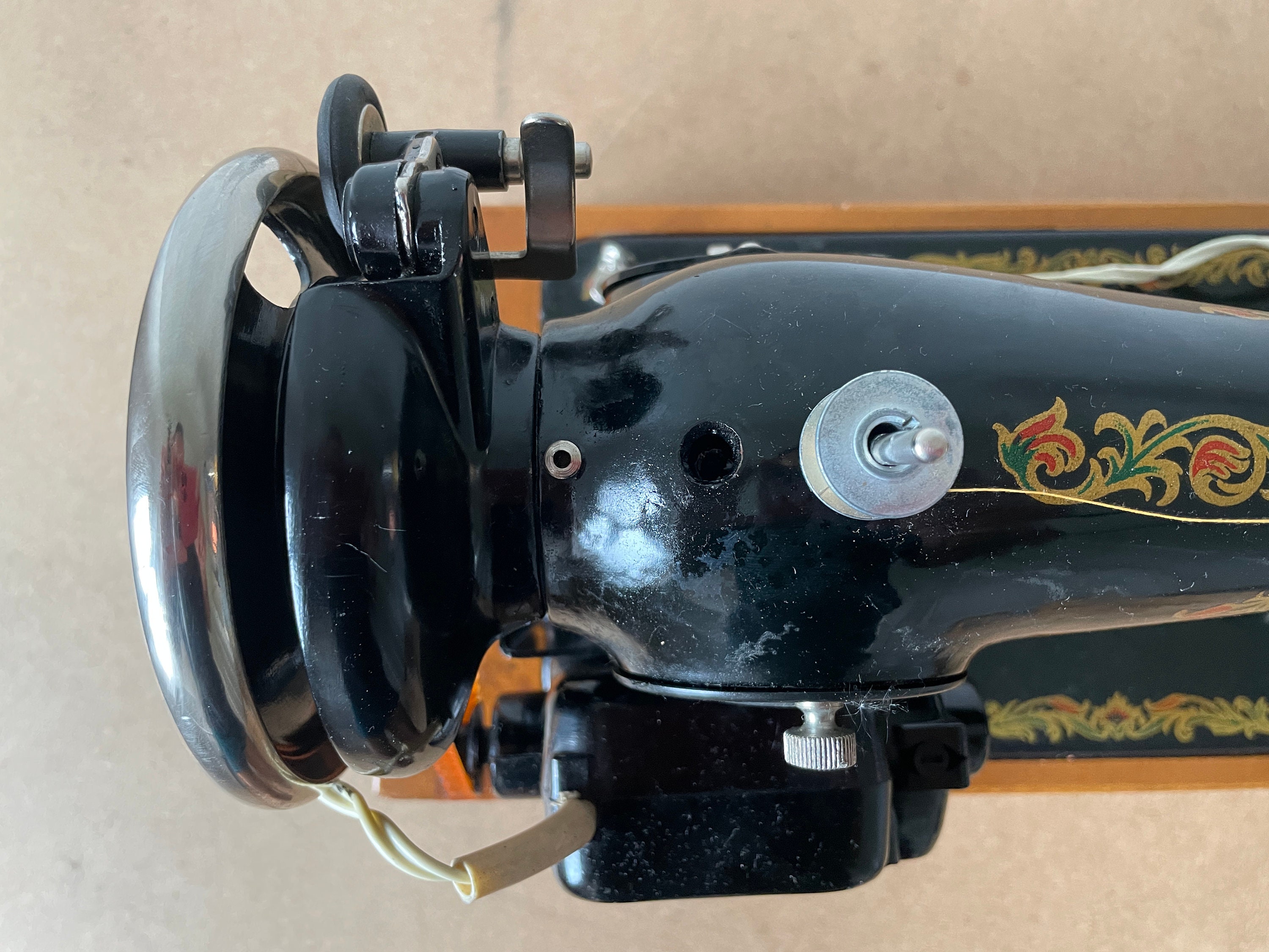 Vintage PMZ USSR Sewing Machine With Case, Rare Electric Sewing Machine ...