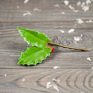 Holly Brooch Pin, Holly Berries Xmas Accessories, Christmas Boutonniere ...
