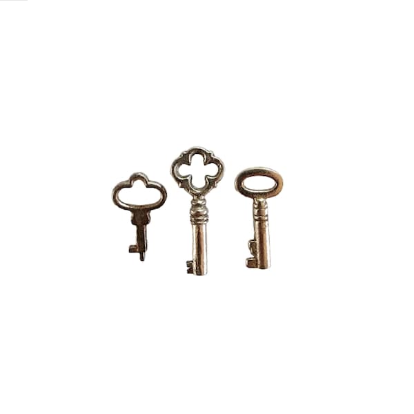 Small Vintage Key - Etsy