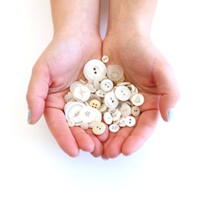 Vintage White Buttons , Antique White Buttons , Fancy Buttons Lot ...
