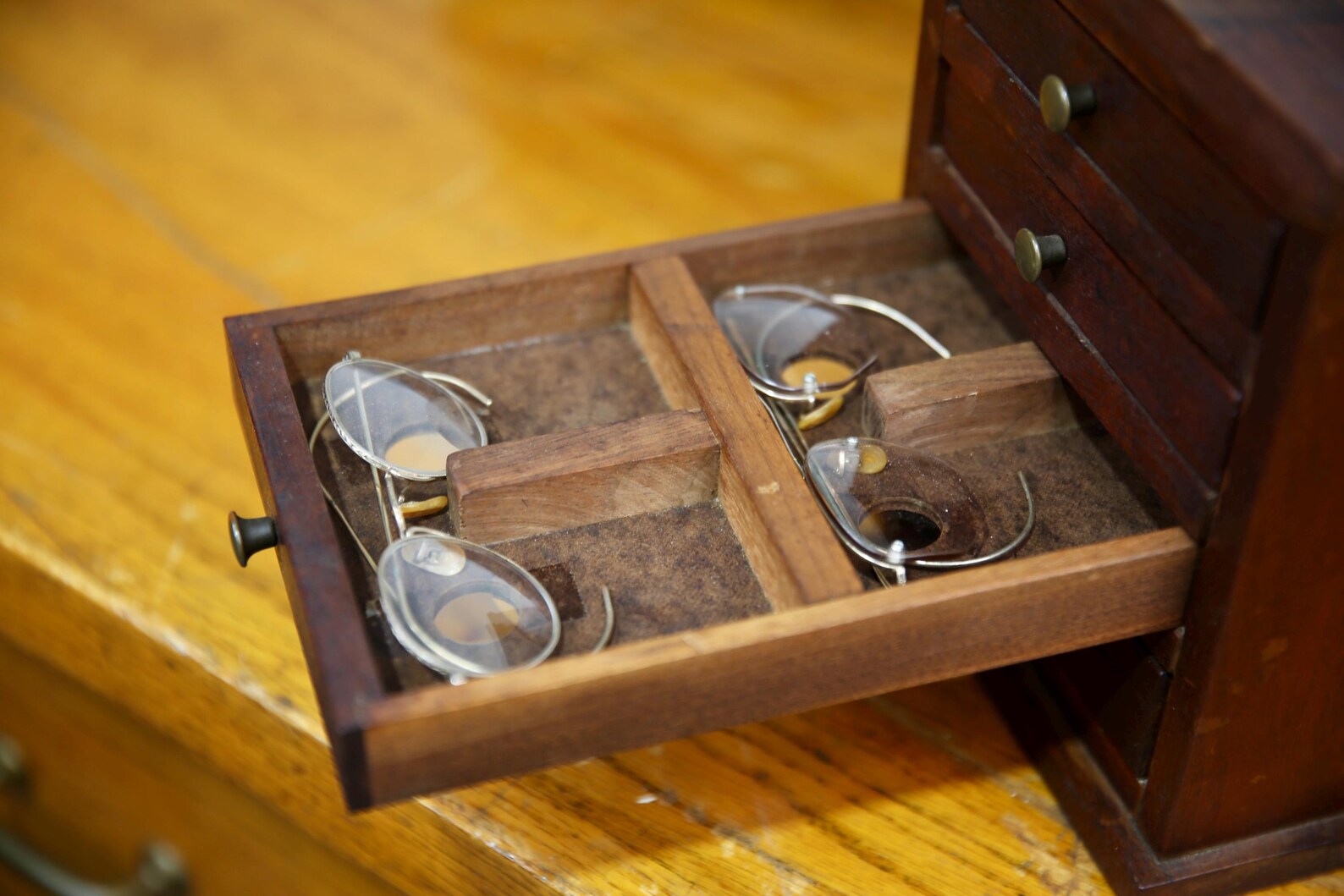 Antique Optometrist Apothecary Cabinet Wood Tool Box Eyeglass Display ...
