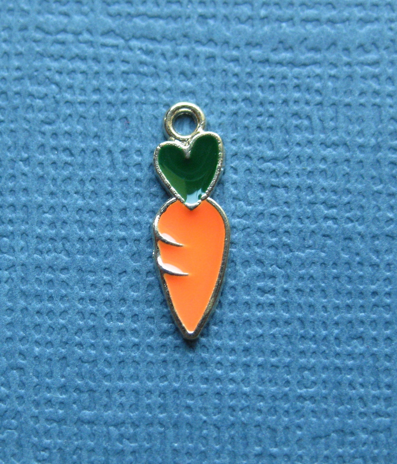 10 Carrot Charms Carrot Pendants Vegetable Charm Carrot | Etsy