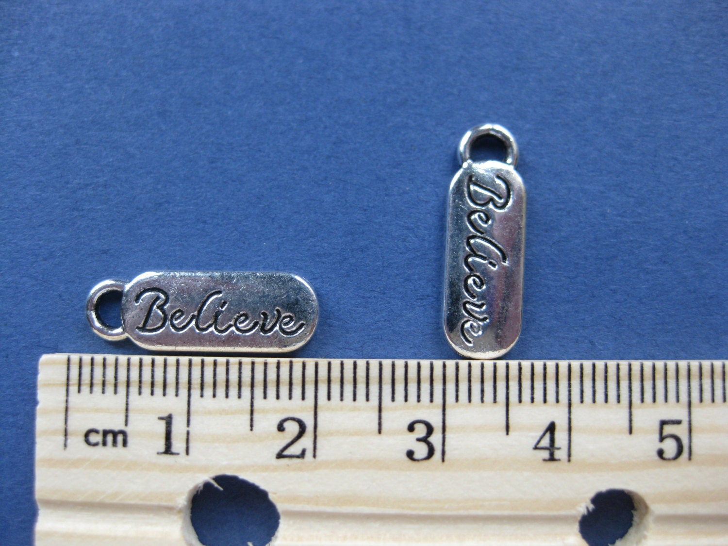 10 Believe Charms Believe Pendants Believe Word Charm - Etsy