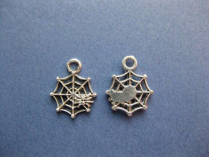 10 Spider Web Charms - Spider Web Pendants - Halloween Charm ...