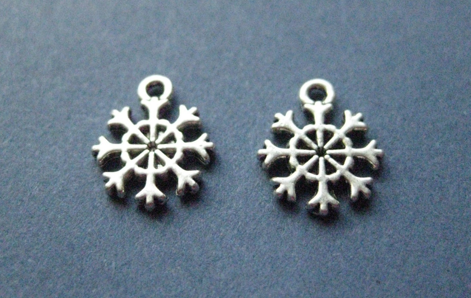 10 Snowflake Charms Snowflake Pendants Snowflake Antique | Etsy