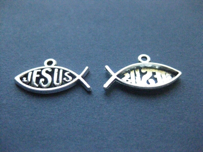 10 Jesus Fish Charms - Jesus Fish Pendants - Jesus - Religious Charms ...