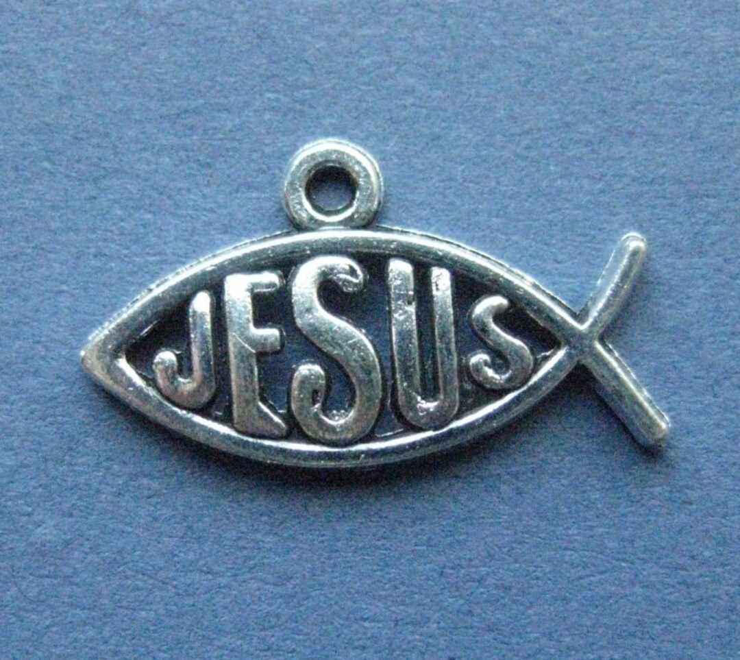 10 Jesus Fish Charms - Jesus Fish Pendants - Jesus - Religious Charms ...
