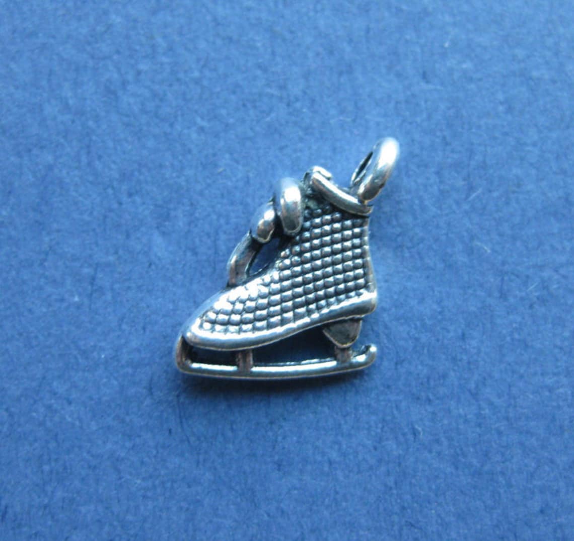 10 Ice Skate Charm - Ice Skate Pendant - Figure Skating Charm- Sports ...