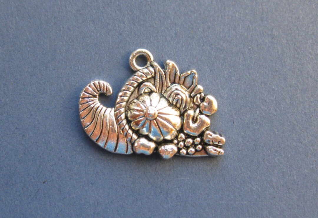 5 Cornucopia Charms - Cornucopia Pendants - Cornucopia - Thanksgiving ...
