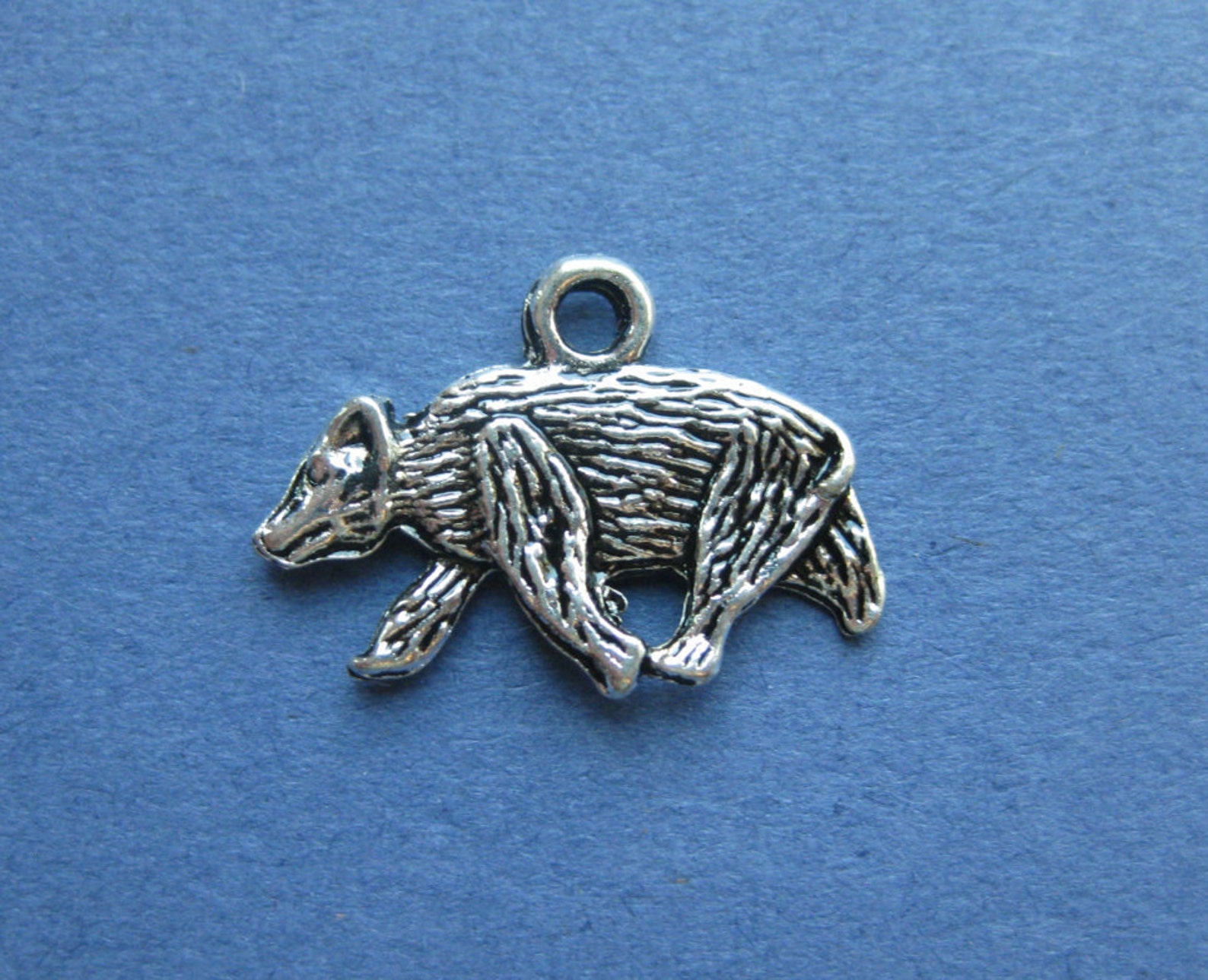 10 Bear Charms - Bear Pendants - Animal Charms - Antique Silver - 21mm ...