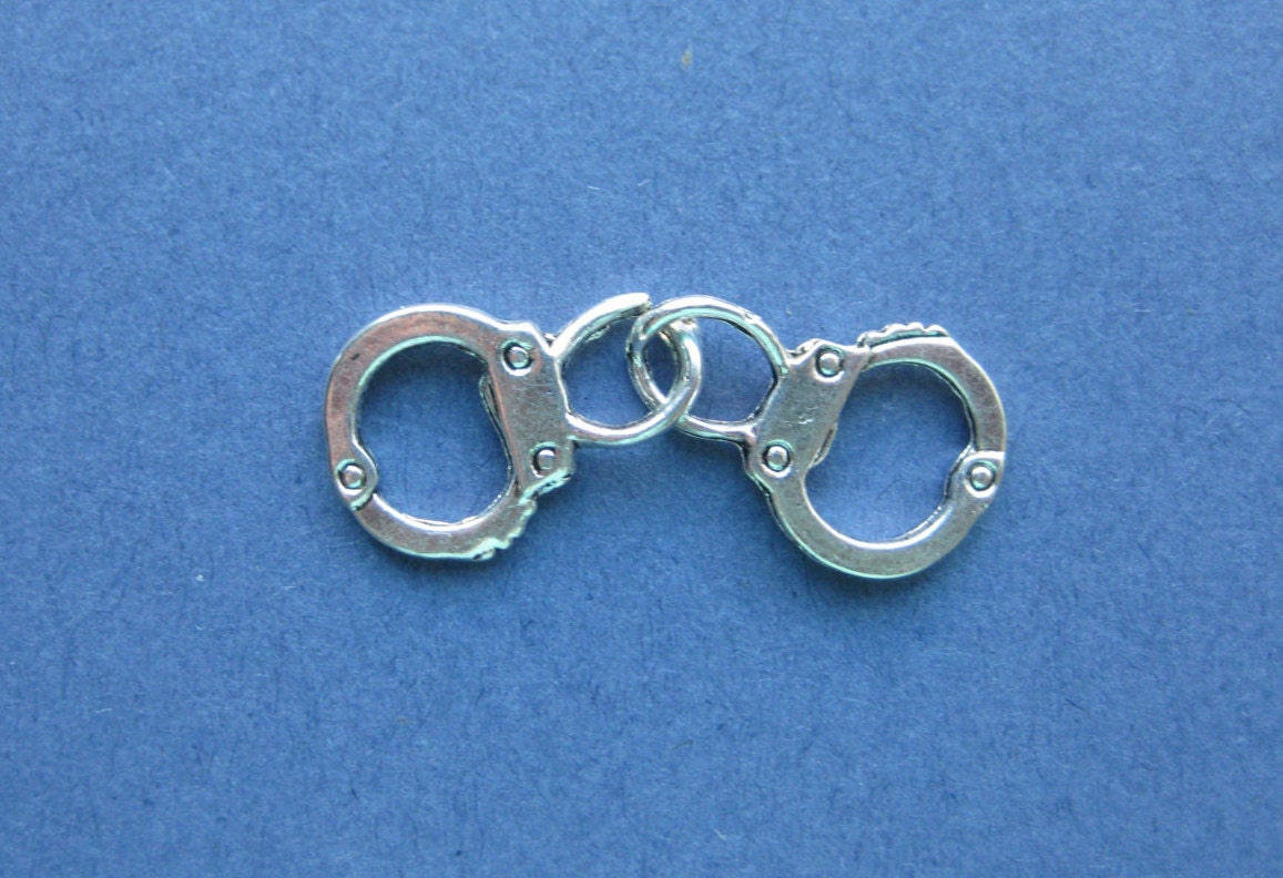 10 Handcuff Charms Handcuff Pendants Handcuffs Antique - Etsy