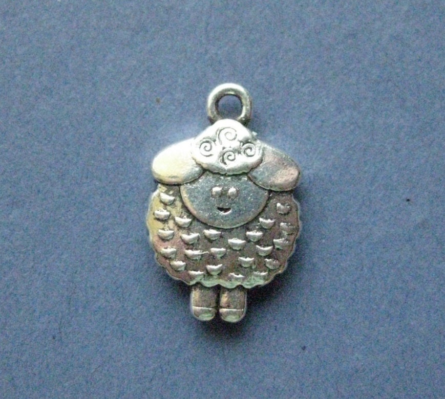 5 Sheep Charms - Sheep Pendants - Sheep - Animal Charm - Antique Silver ...