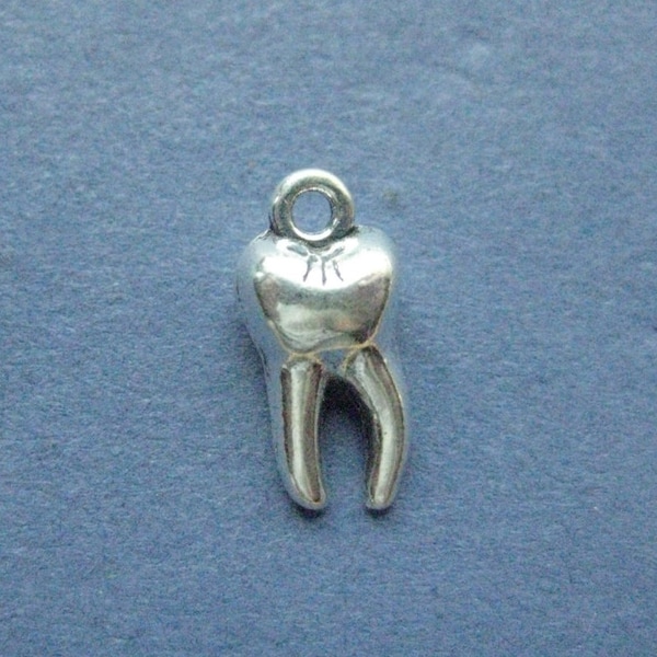 Antique Tooth Pendant - Etsy