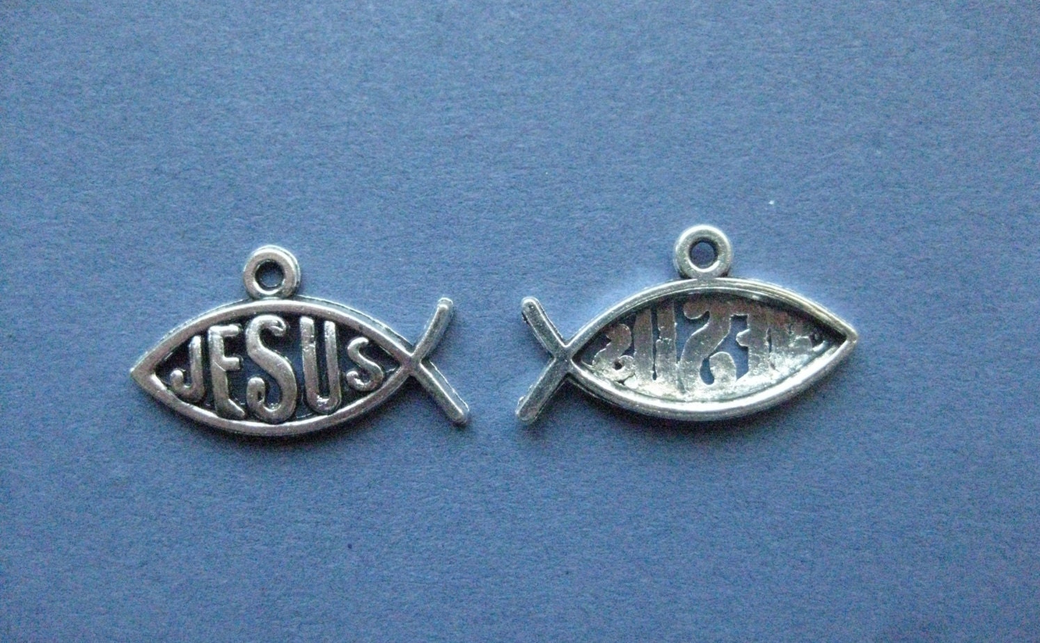 10 Jesus Fish Charms - Jesus Fish Pendants - Jesus - Religious Charms ...