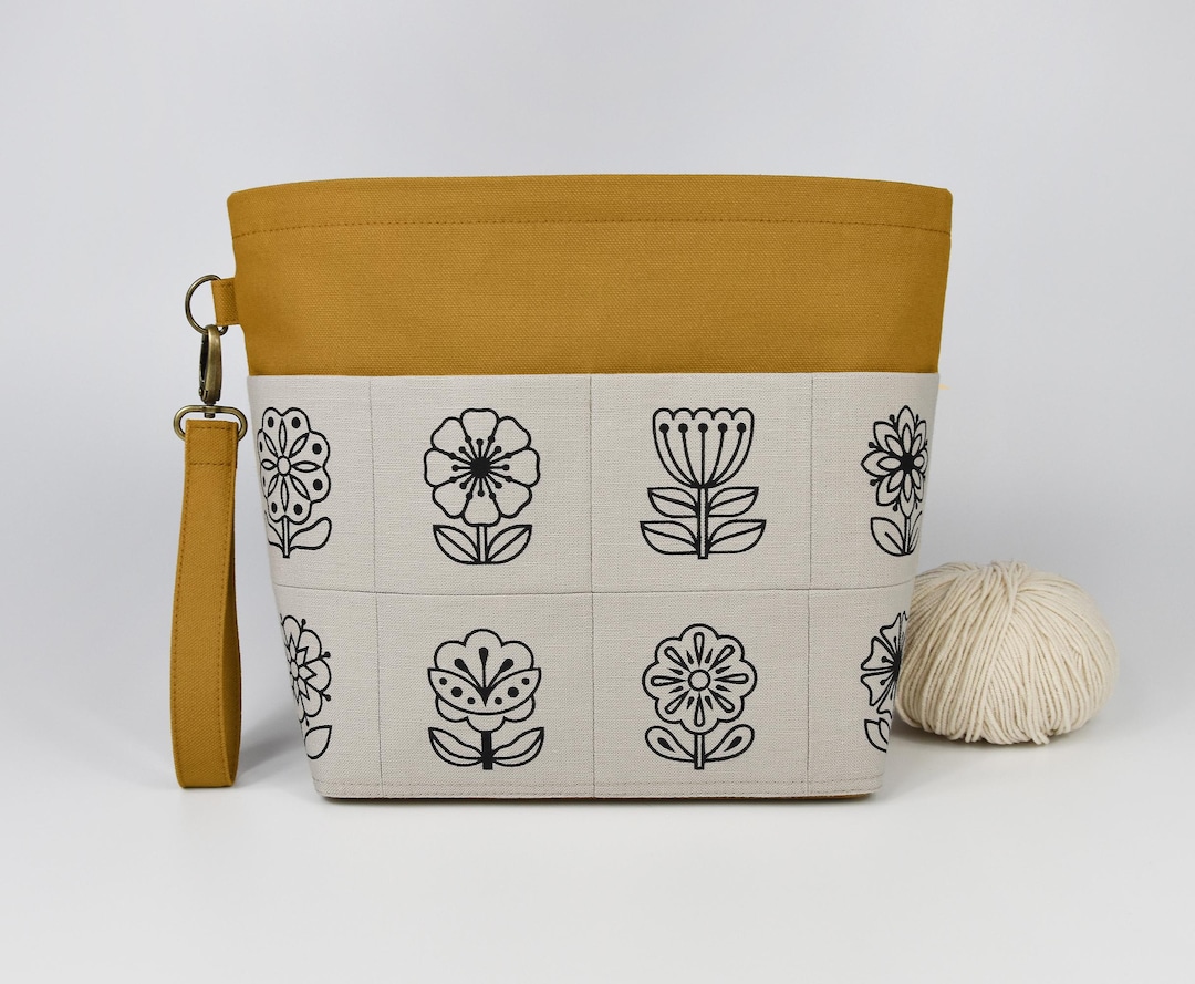 Zippered Project Bag: Folk Flower Knitting Crochet Organizer. Yarn ...