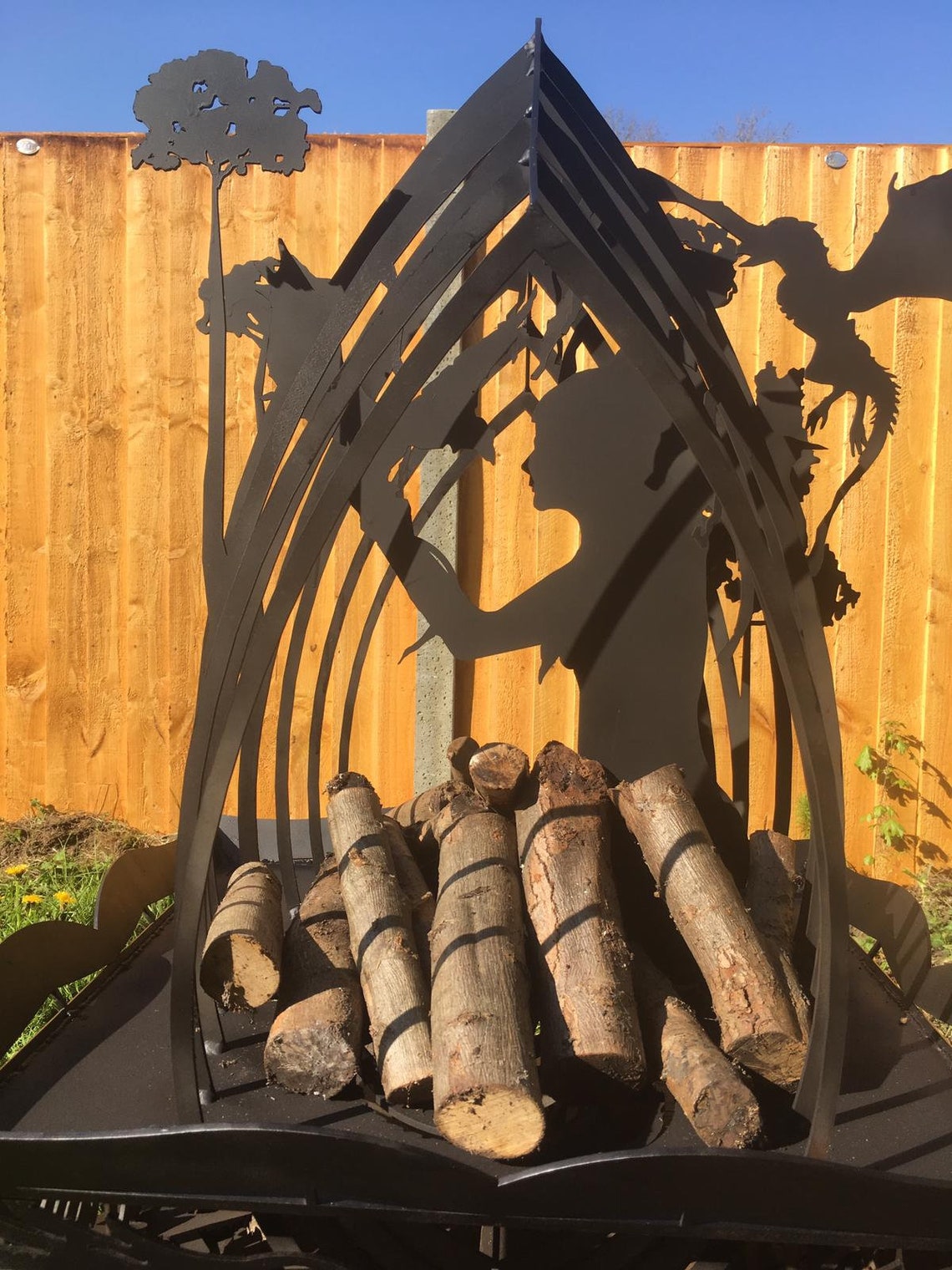 Game of Thrones Custom Fire Pit and Sculpture. Daenerys - Etsy