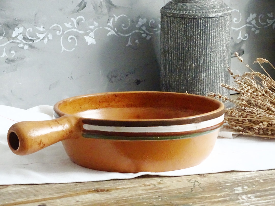 Round Pottery Bake Pan Handled, Oven Casserole Dish, Ceramic Dutch Oven ...