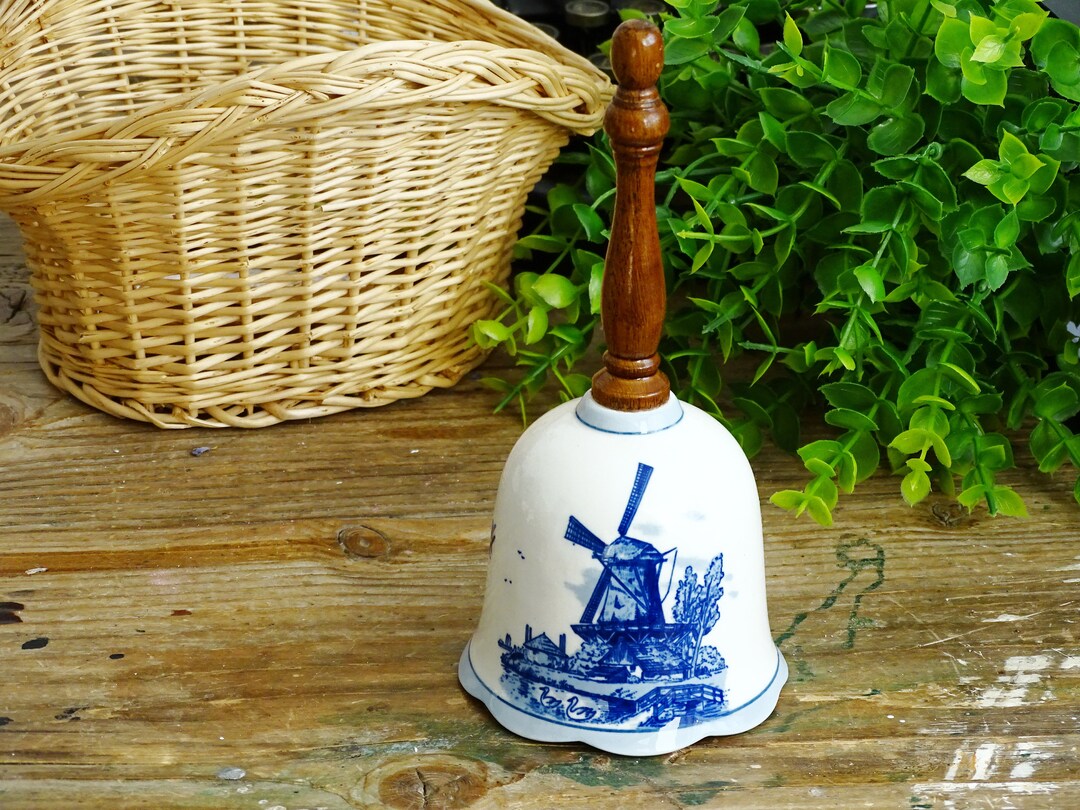 Delft Blue Ceramic Hand Bell Wood Handle Hand Painted White Blue Tea ...