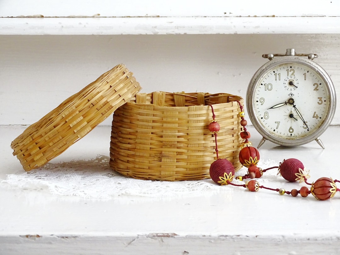 Small Round Wicker Storage Box Lid, Wicker Woven Box, Round Wicker Box ...