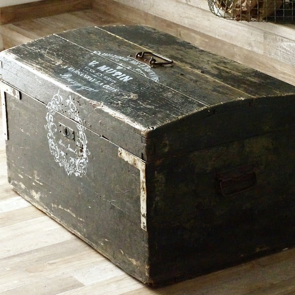 Wood Trunk - Etsy