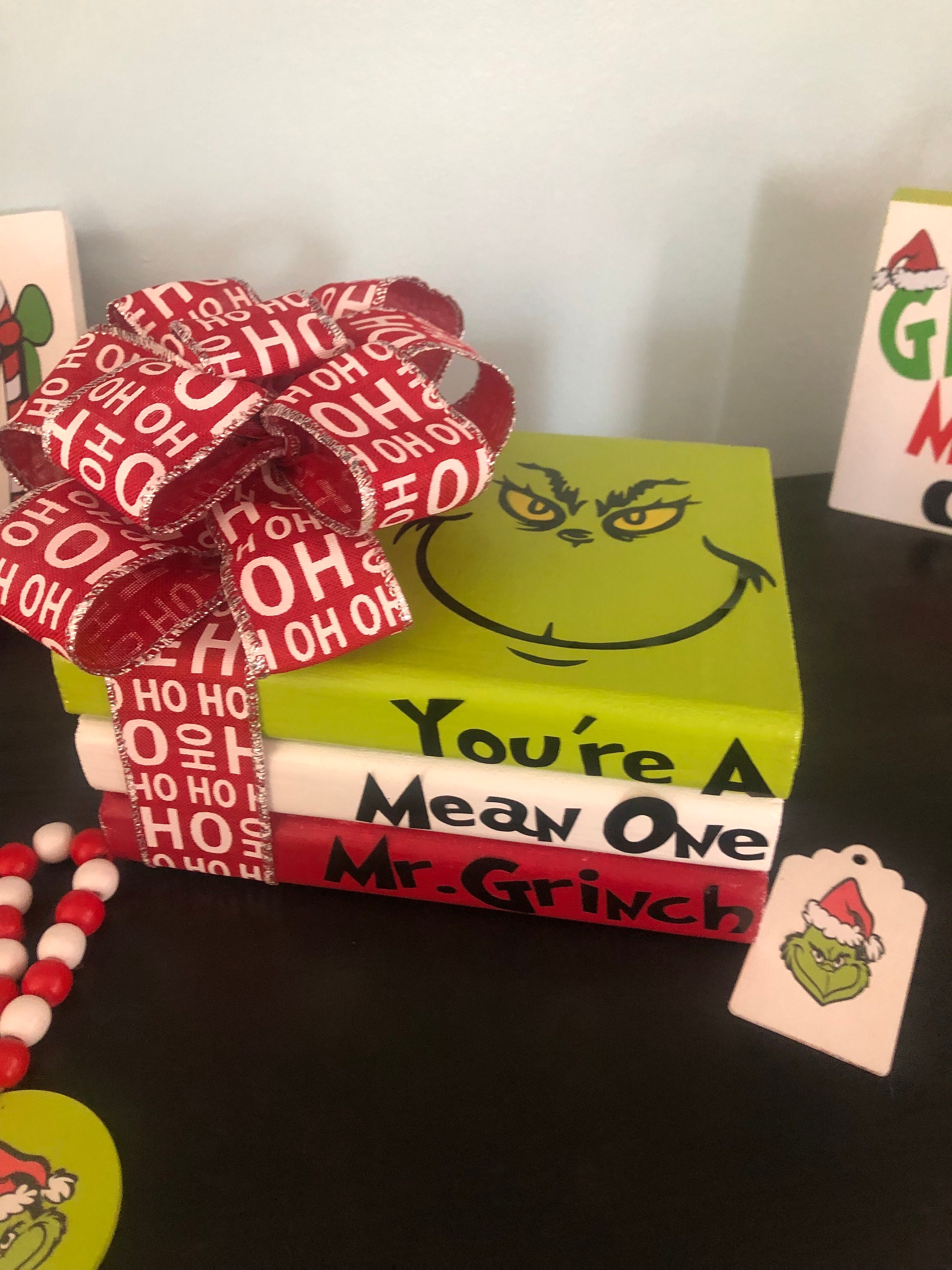 Grinch Book Stack - Etsy