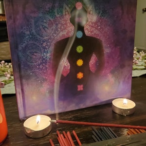 100 ASSORTED CHAKRA INCENSE Sticks 13 Each of the 7 Chakras Plus 9 ...