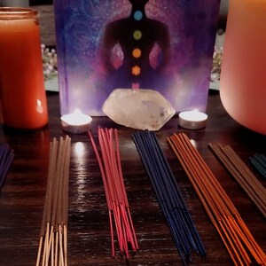 100 ASSORTED CHAKRA INCENSE Sticks 13 Each of the 7 Chakras Plus 9 ...