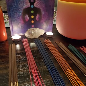 100 ASSORTED CHAKRA INCENSE Sticks 13 Each of the 7 Chakras Plus 9 ...