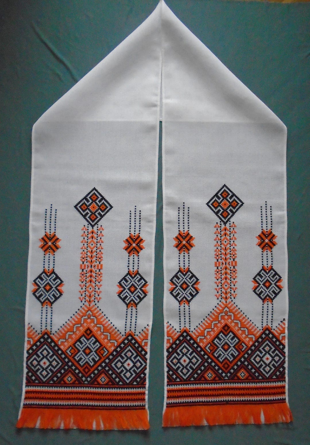 Ukrainian Hand Embroidered Rushnyk, Ukraine - Etsy