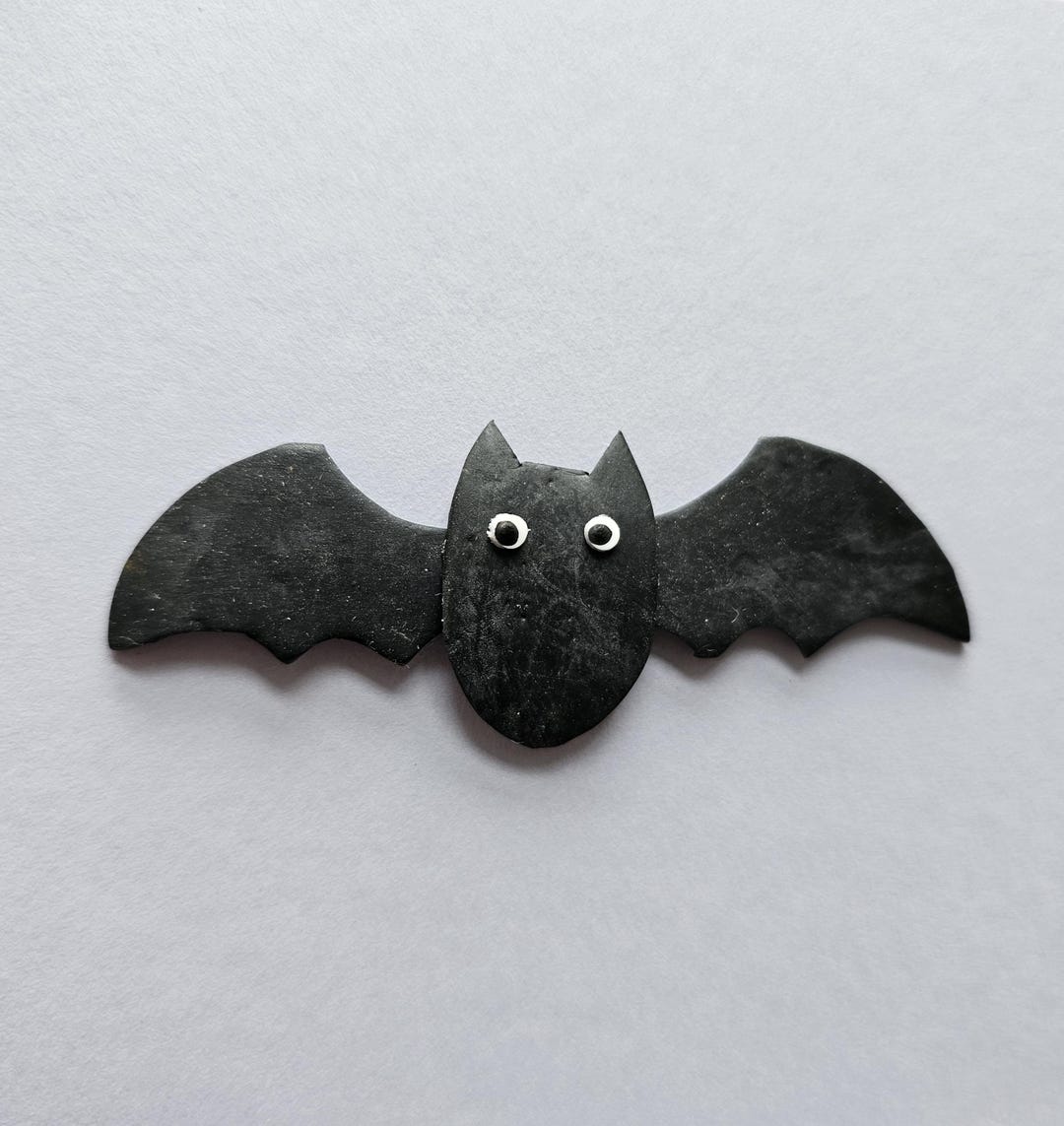 Beach Plastic Bat, Ocean Plastic Gift, Beach Plastic Art , Spooky Art ...