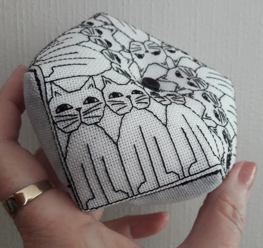 Cats Biscornu Pincushion Pdf Pattern - Etsy