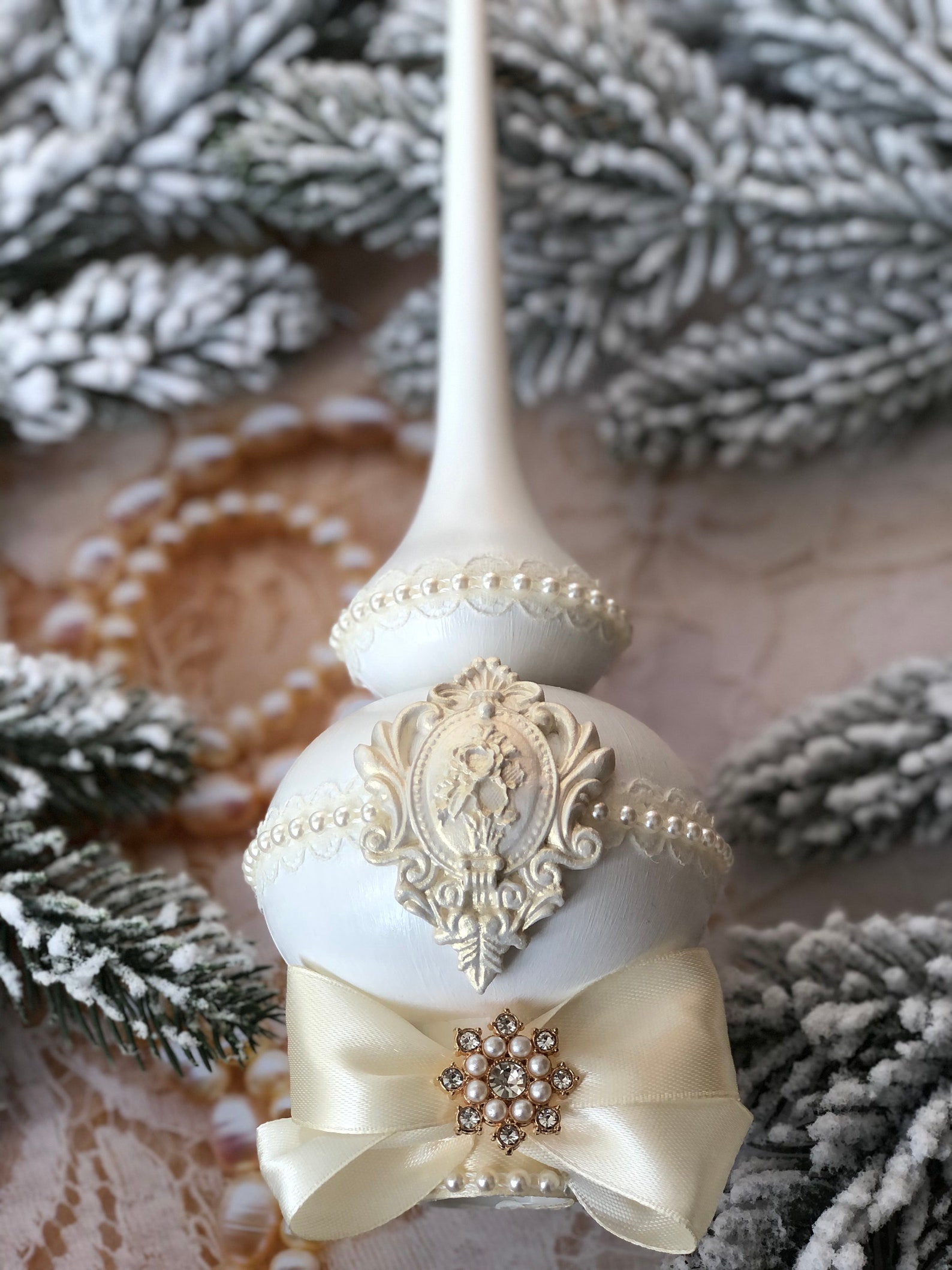 Christmas Tree Topper in Gift Box White Christmas Finial Tree Topper ...