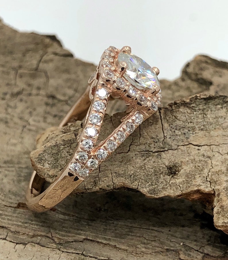 14k Gold Diamond Ring Engagement Ring Forever One Certified 6.5mm/1ct ...