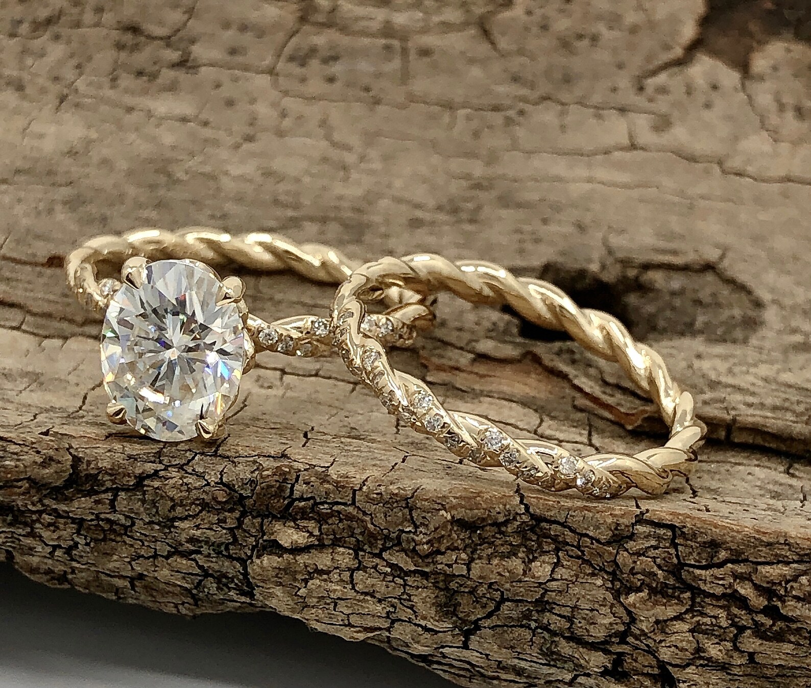 Oval Bridal Set in 14k Yellow Gold, 2 CT Oval Cut Engagement Ring Set ...