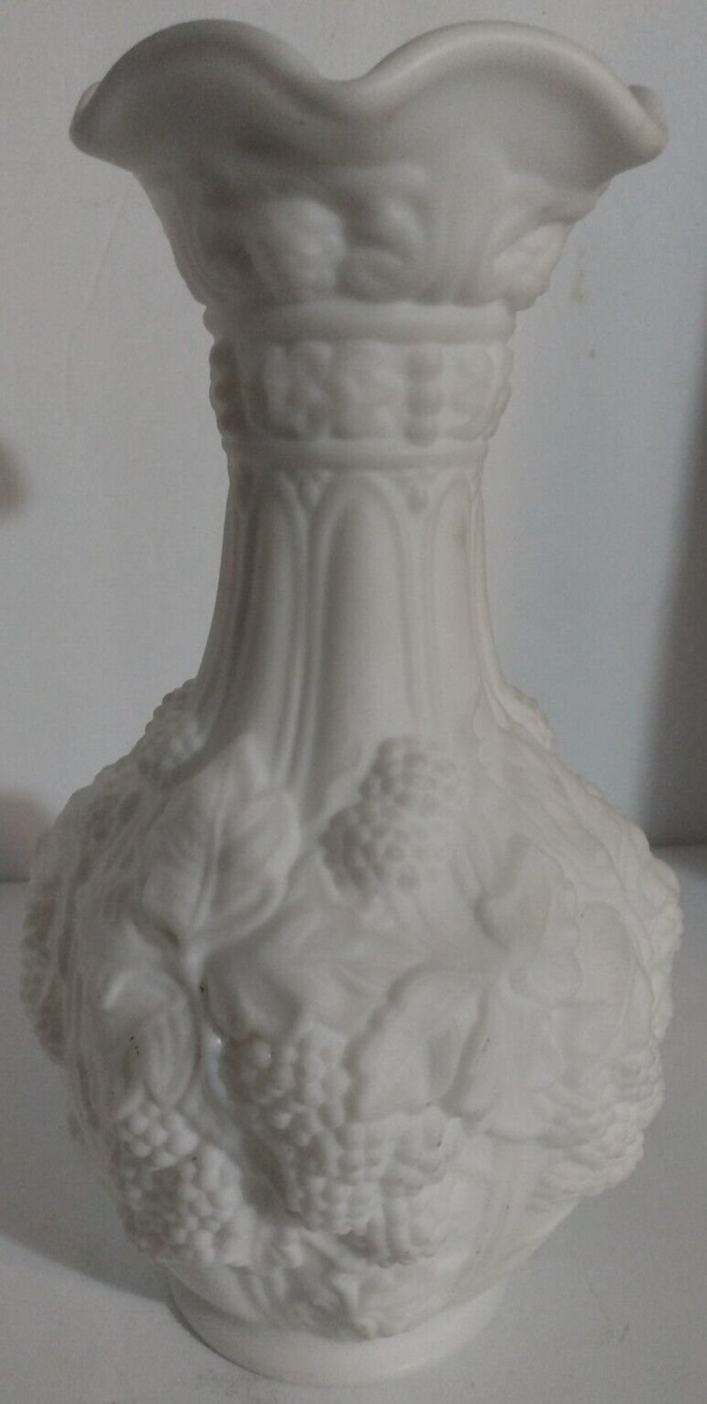 Imperial Loganberry 10" Vase Vintage Imperial Glass Co. Milk White ...