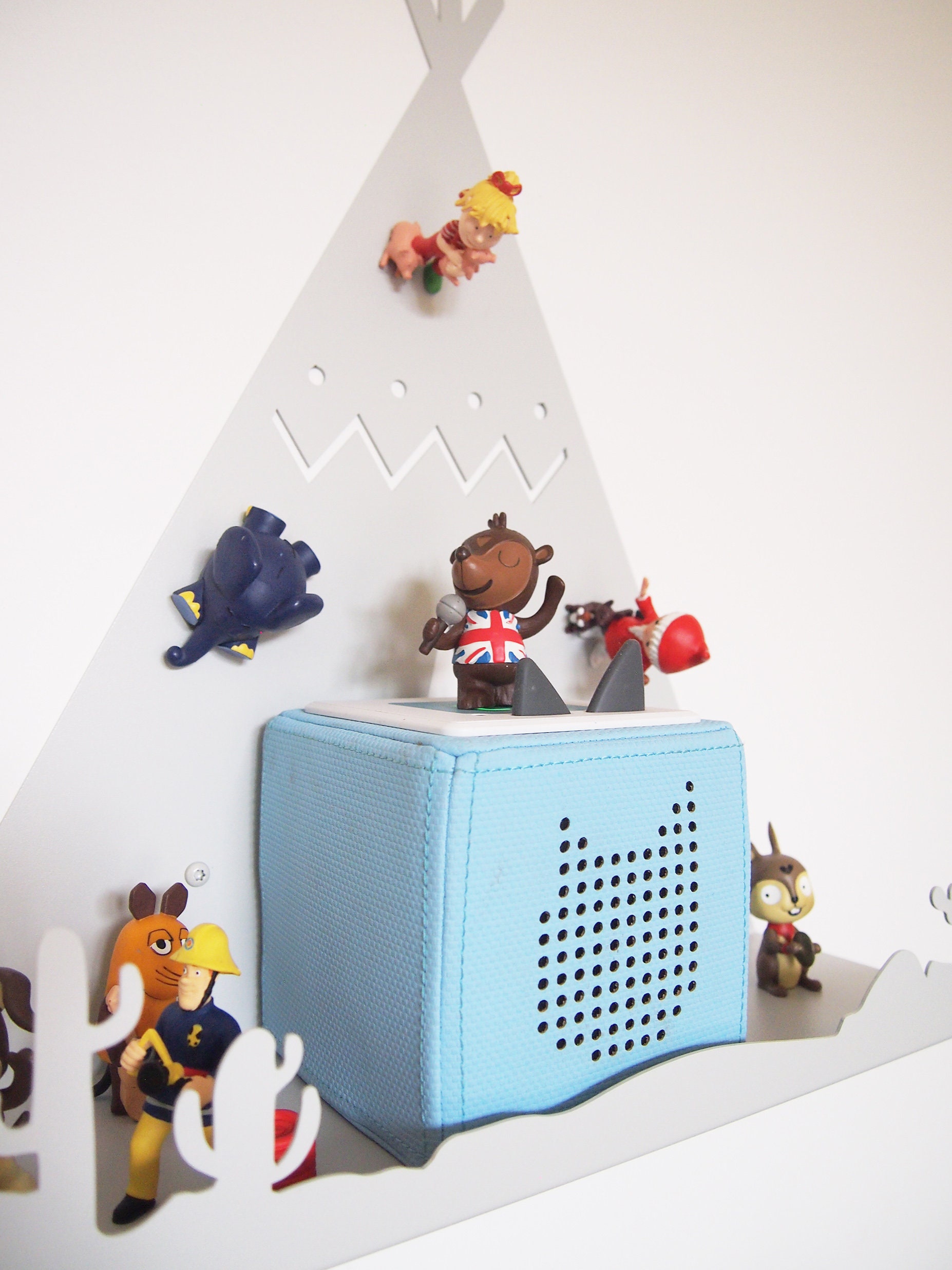 Musik Boord Children's Shelf for a Music Box in the | Etsy