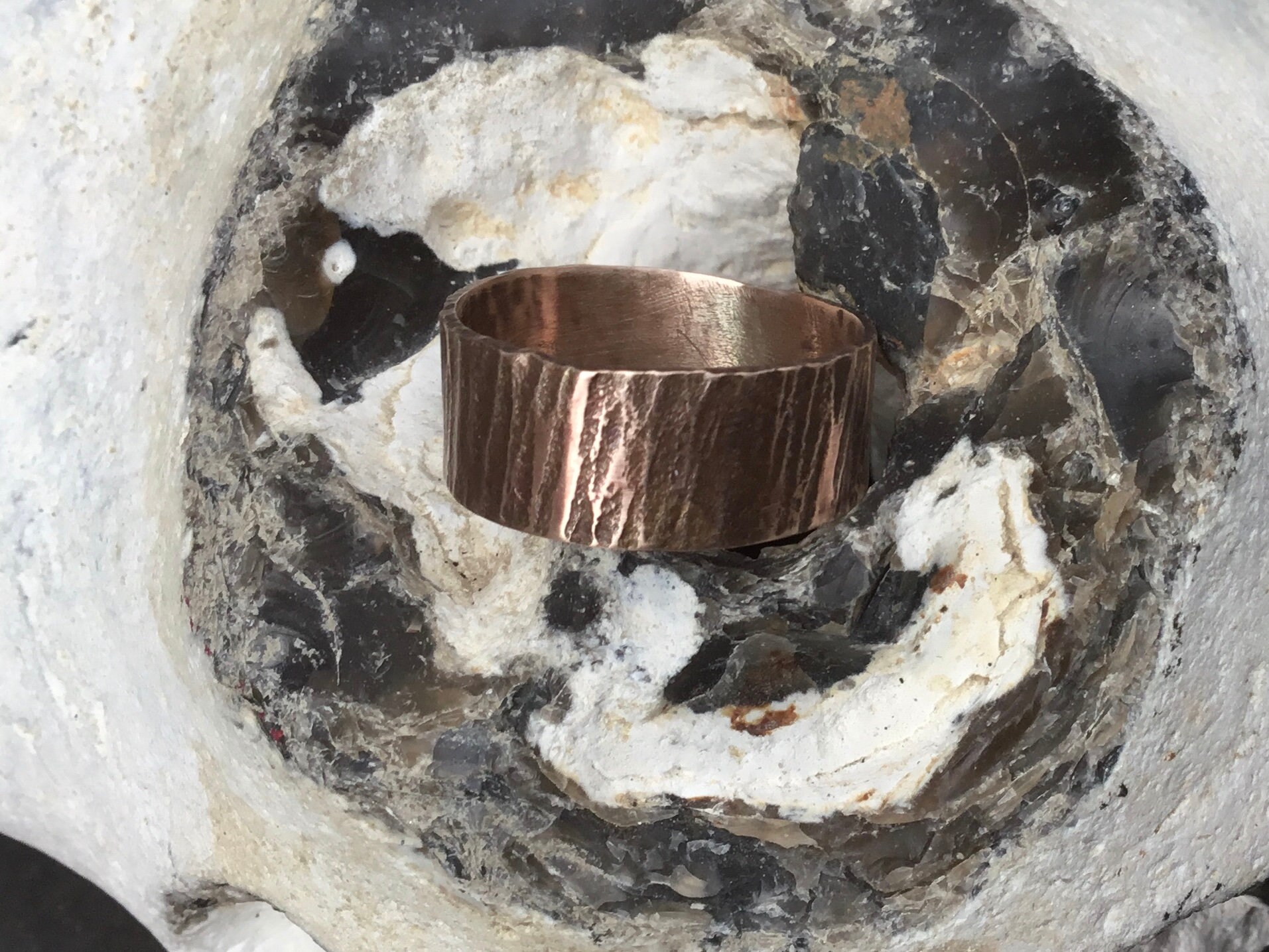 Holz struktur RingGehämmert Kupfer Ring Brutalist Kupfer - Etsy.de