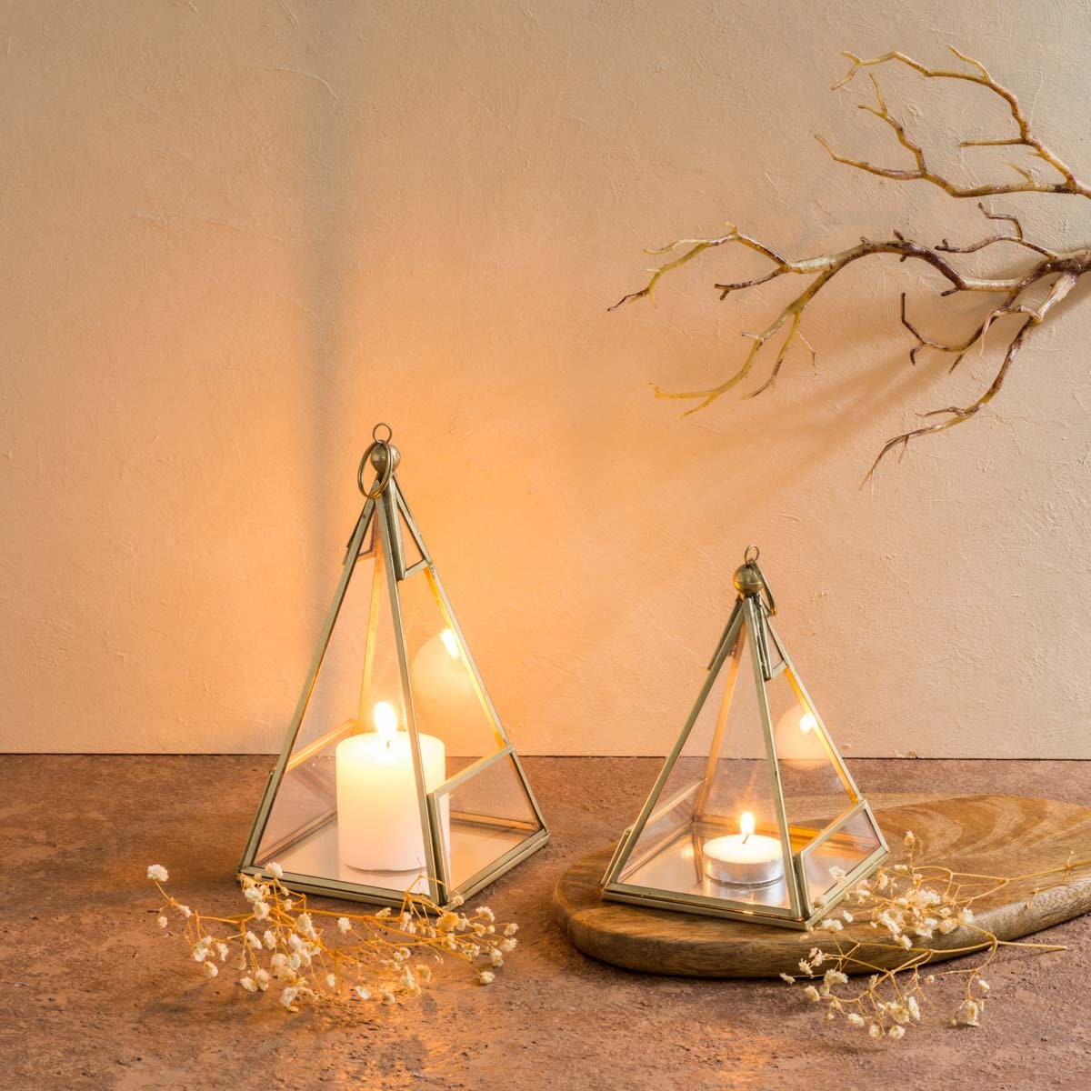 Candle Holder in Pyramid Shape / Festive Elegant Glass Table Decor for ...