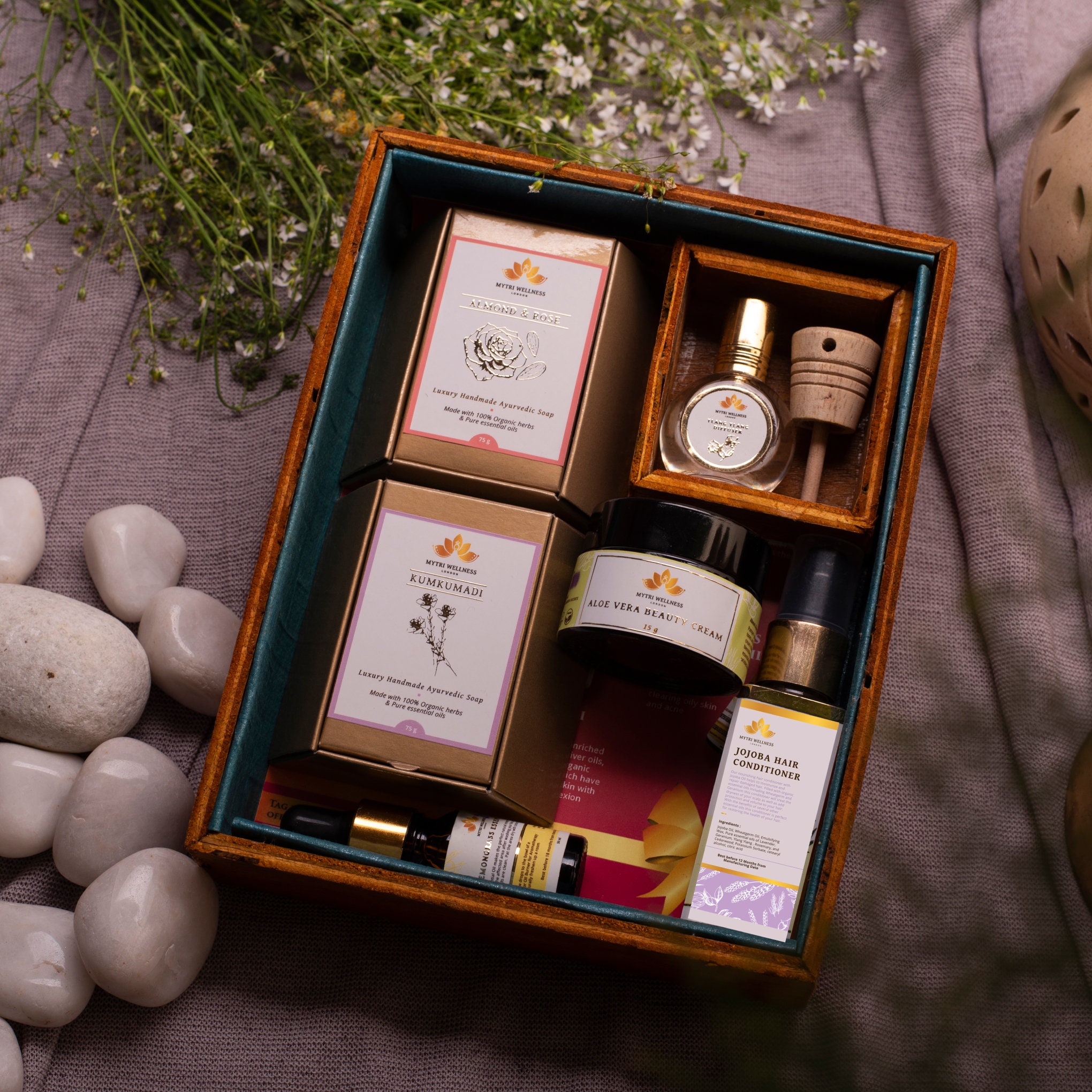 Luxury Gift Set for Her / Ayurvedic Gift Hamper / Pamper | Etsy UK