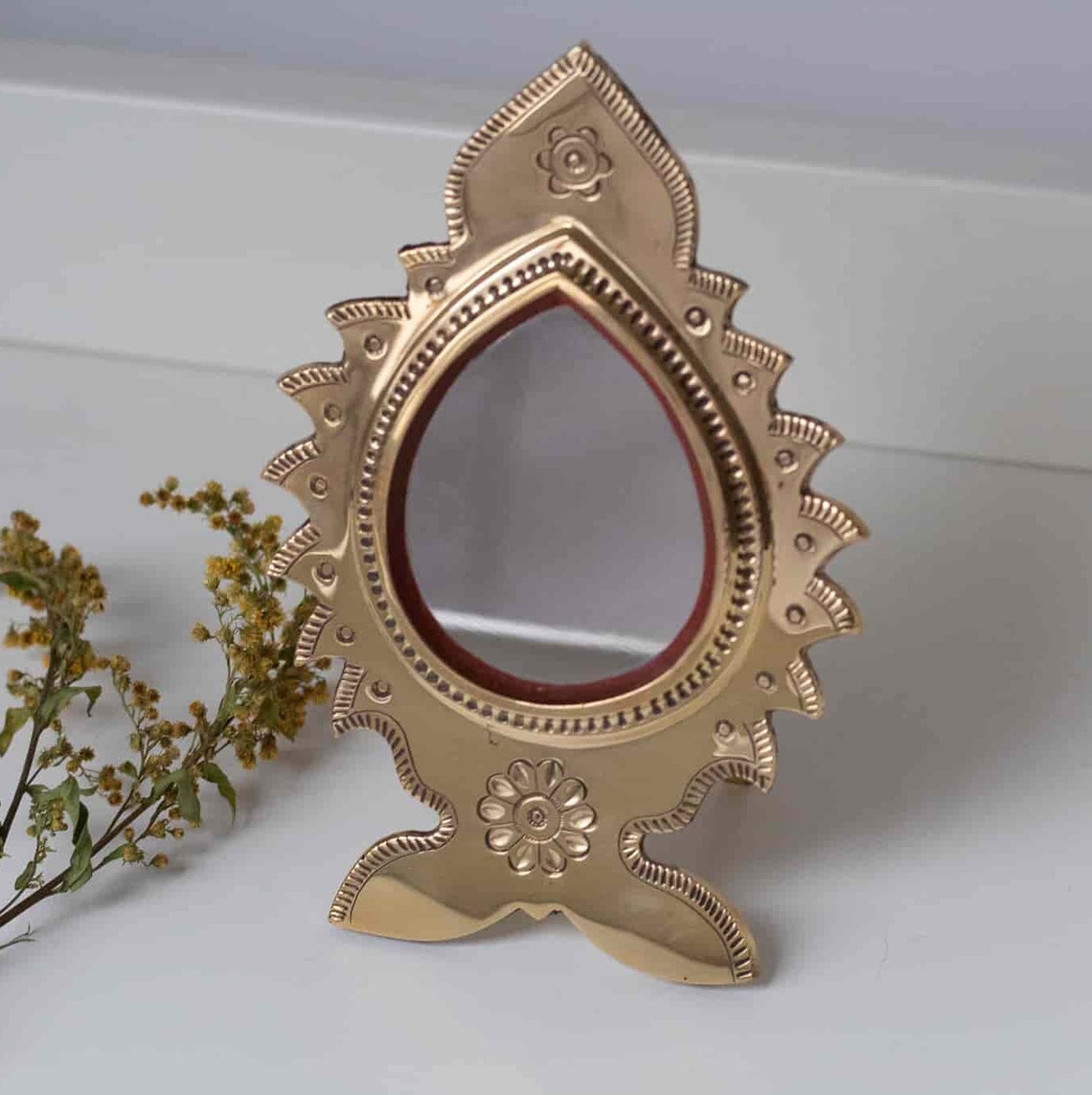 Aranmula Mirror / Luxury Leaf-shaped Table-top Mirror With - Etsy UK