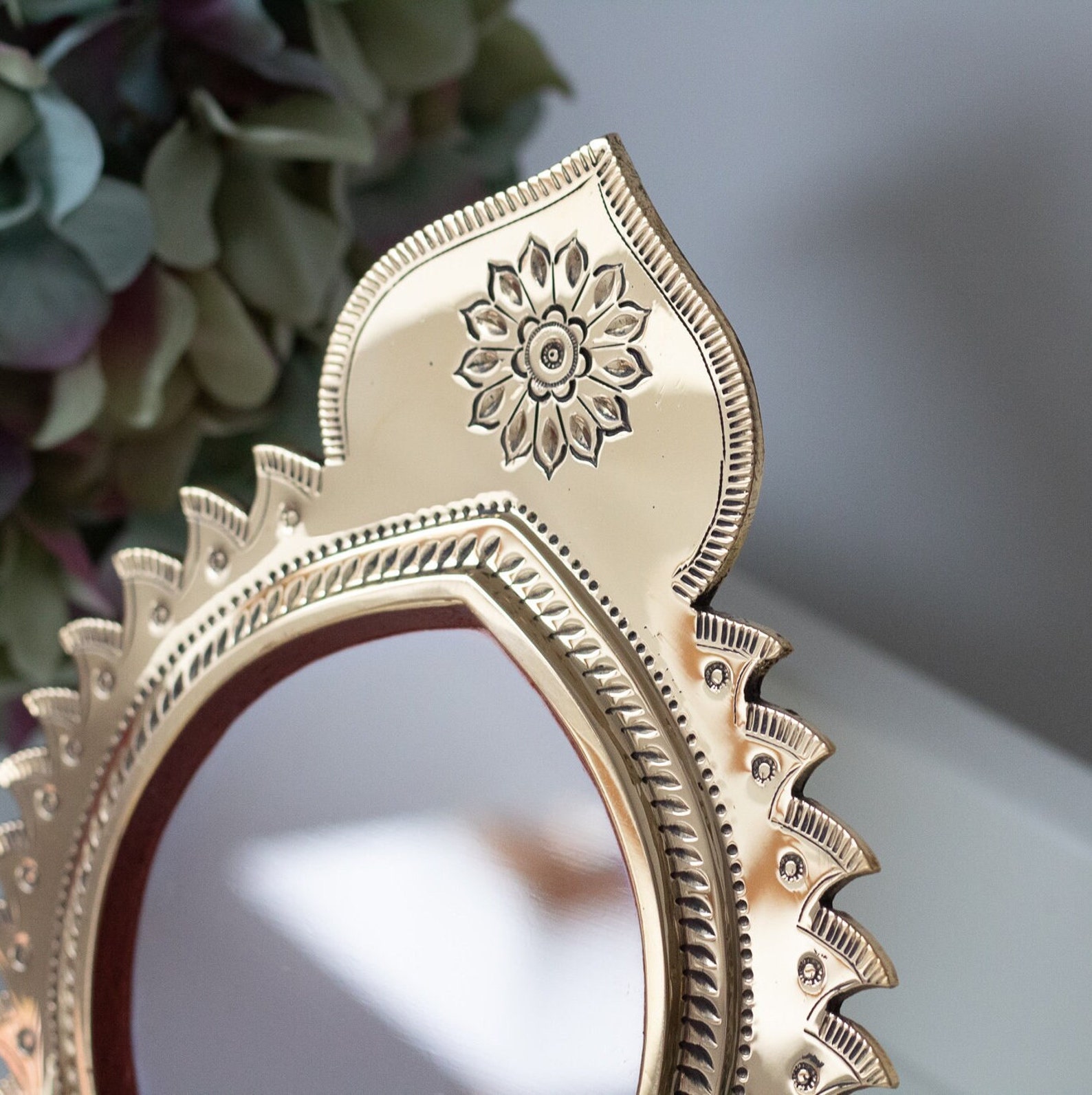 Aranmula Mirror / Luxury Leaf-shaped Table-top Mirror With - Etsy UK