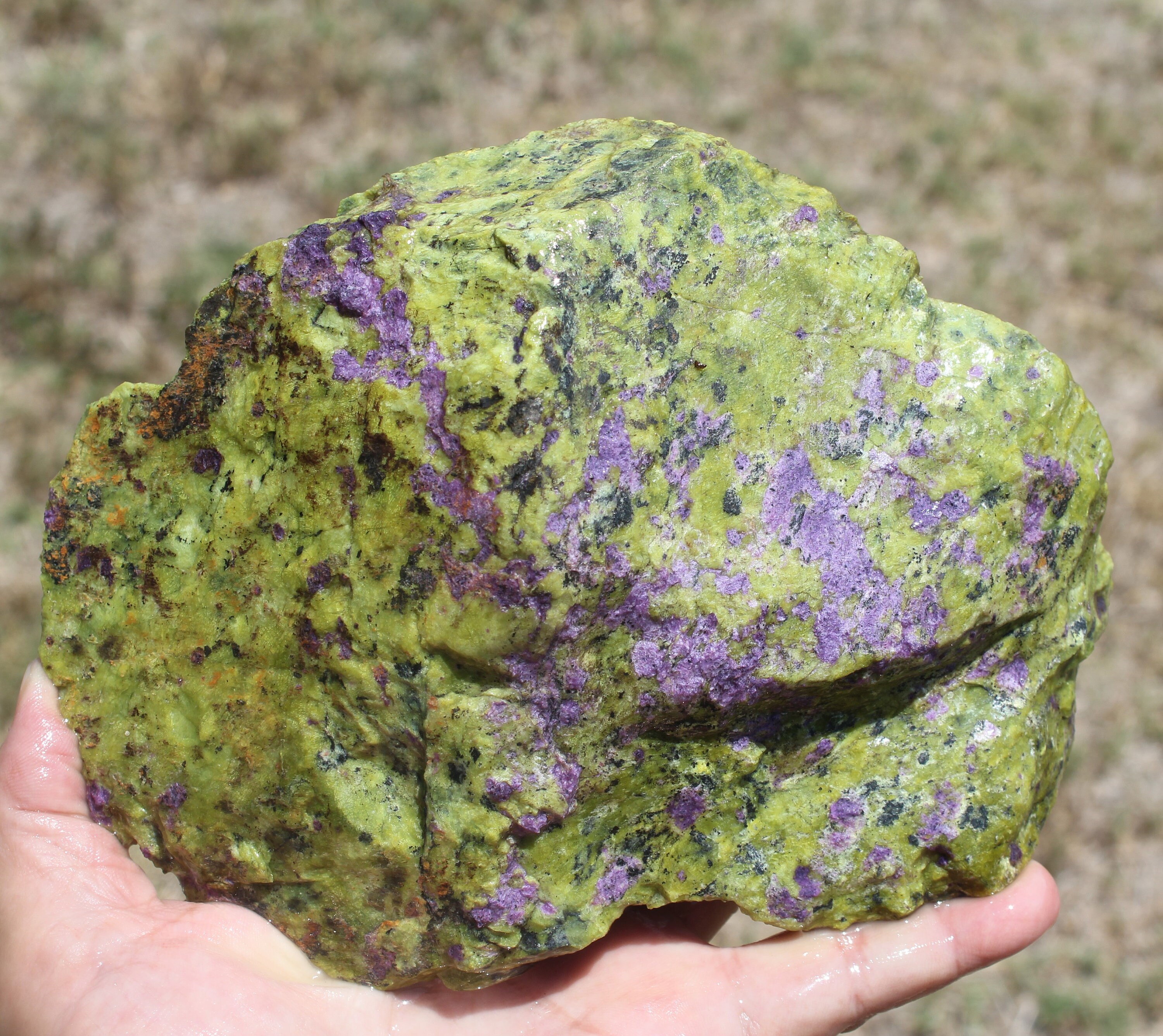 ATLANTASITE ROUGH ROCK Chunks Purple Stichtite Green | Etsy