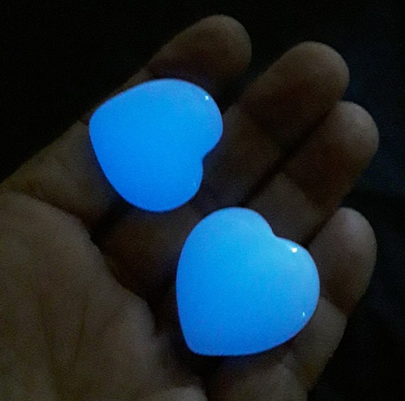 1.25 BLUE GLOW HEARTS Luminescent in the Dark Green - Etsy