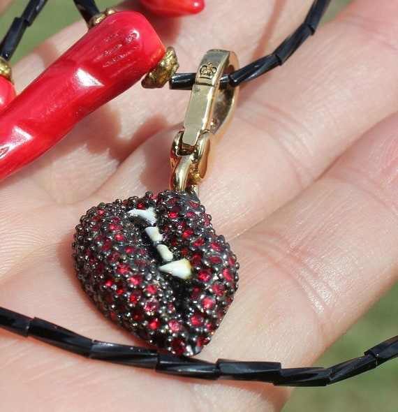 BEJEWELED VAMPIRE FANGS Juicy Couture' * Scary Creepy… - Gem