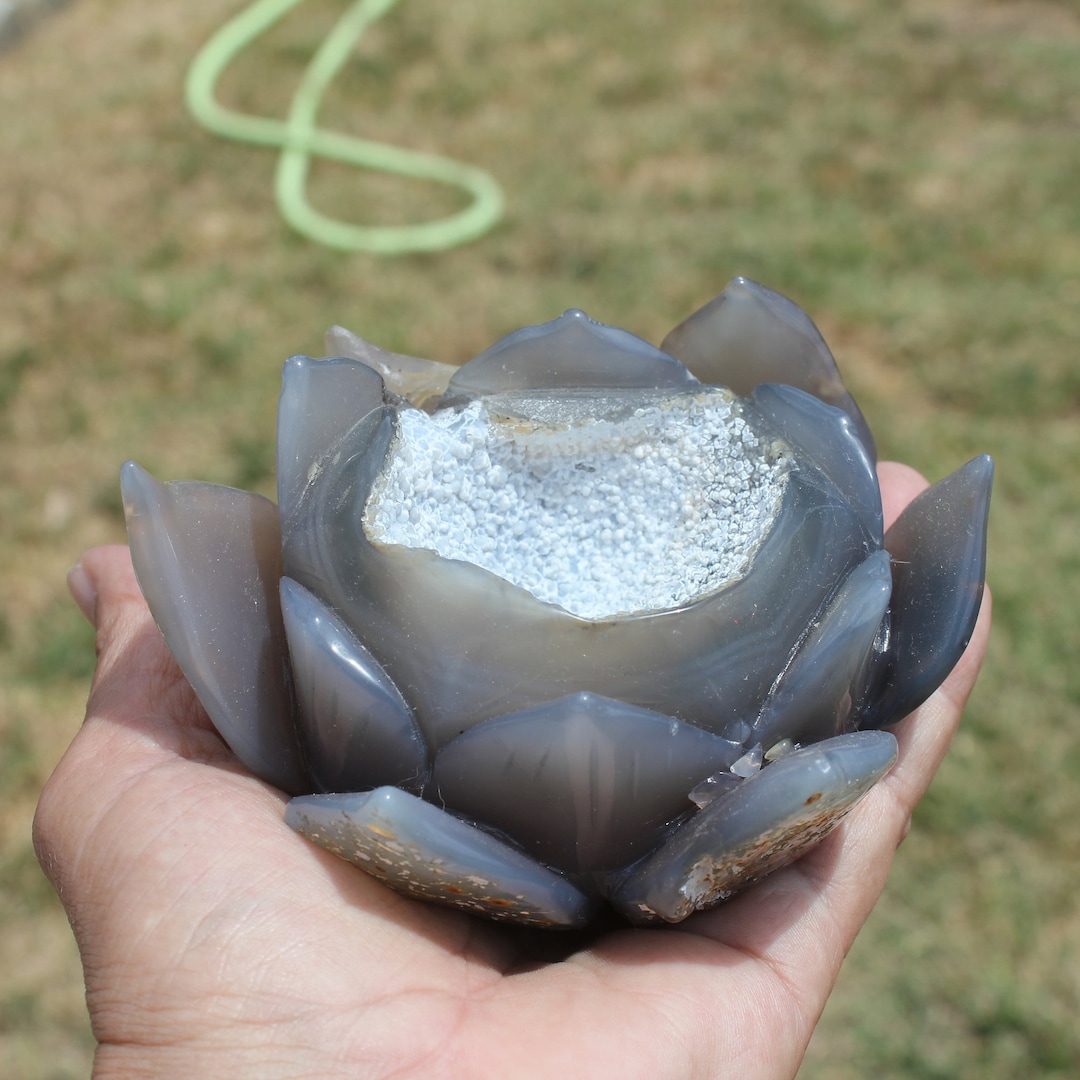 1.5 Pound AGATE LOTUS FLOWER Geode Display Figurine * Hand-carved Stone ...