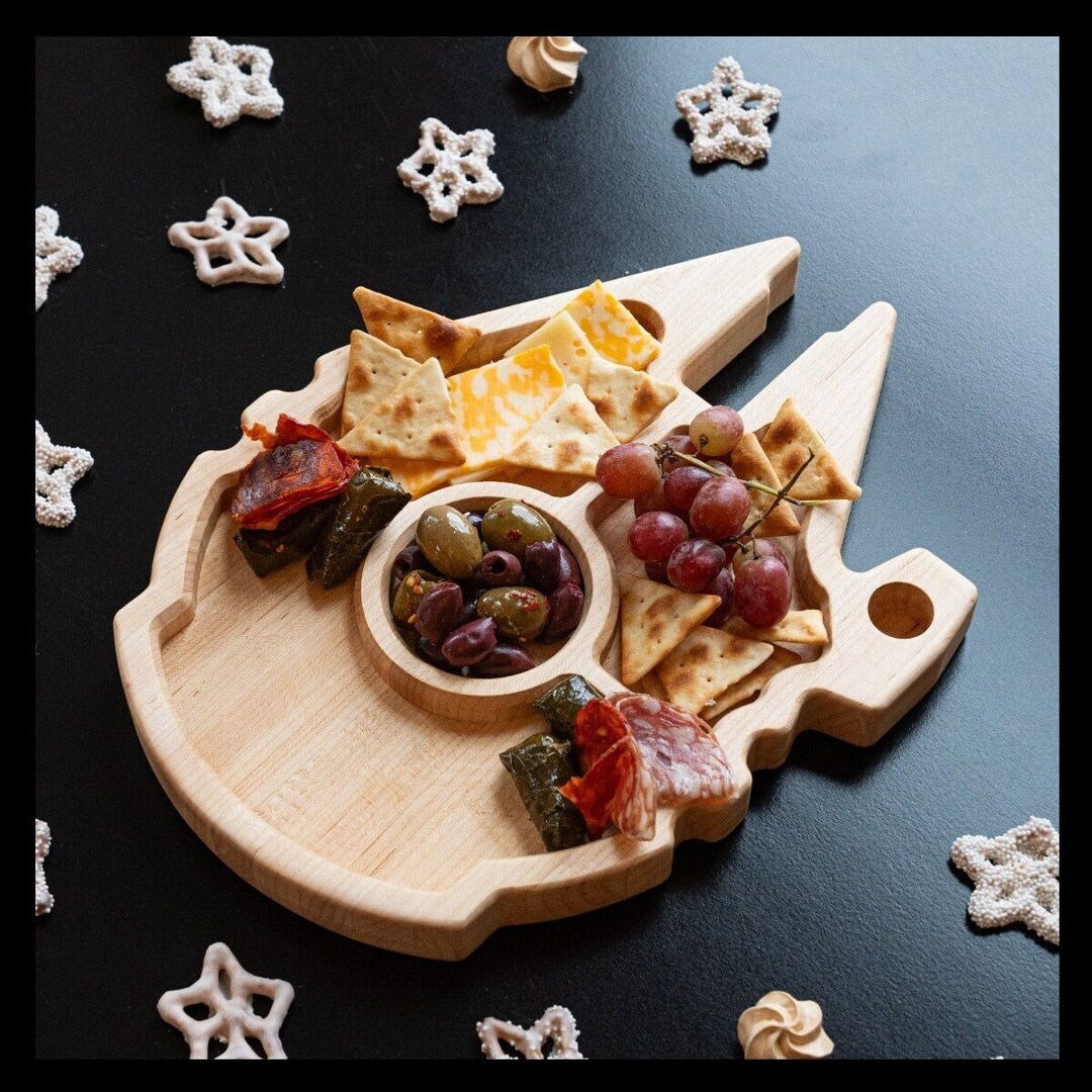 Star Wars Gift, Millennium Falcon Tray, Wooden Gift for Geeks ...