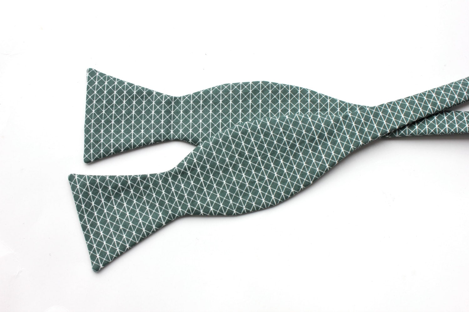 Green Triangle Pattern Bow Tie - Mens Freestyle Bow Tie - Womens Bow ...