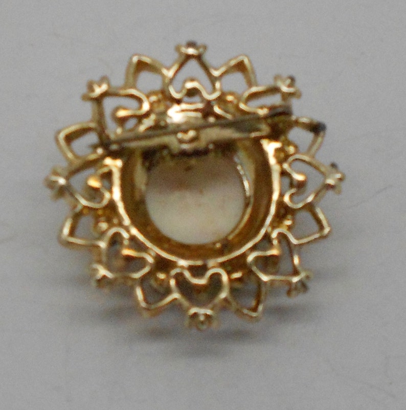 REDUCED PRICE Vintage Ceramic Flowers and Rhinestone Brooch - Etsy