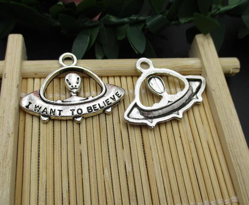 10PCS 30x22mm Silver Alien UFO Charms-p1928-b - Etsy