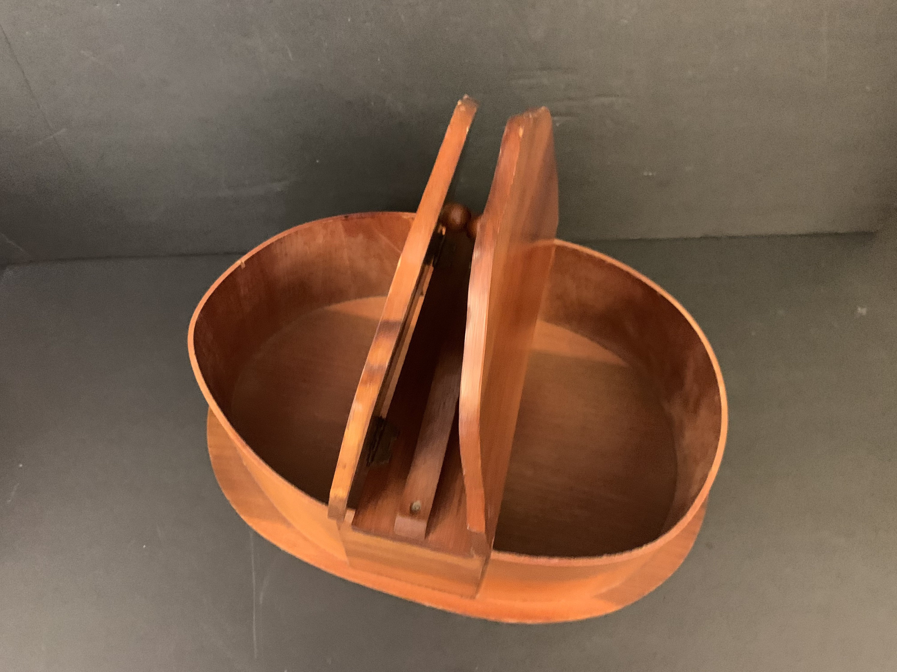 Vintage Wood Sewing Box Thread Lid Handle Oval Scalloped Edge - Etsy